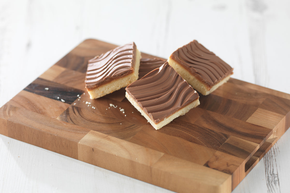 Caramel Shortbread Traybake - single tray – Love Handmade Cakes